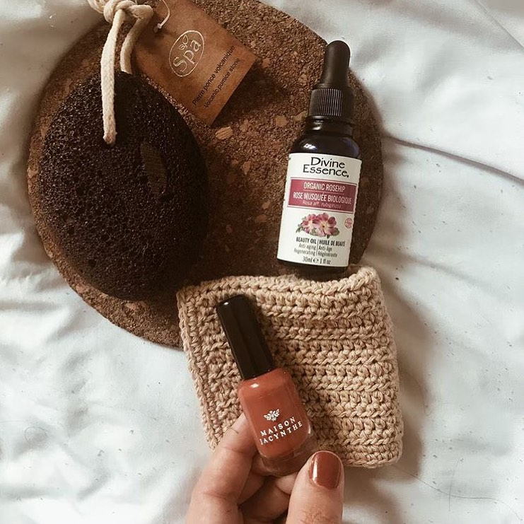 Cosmetic – Divine Essence